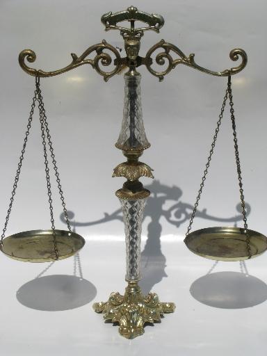 hanging balance scales for display, retro 50s lucite plastic and gold